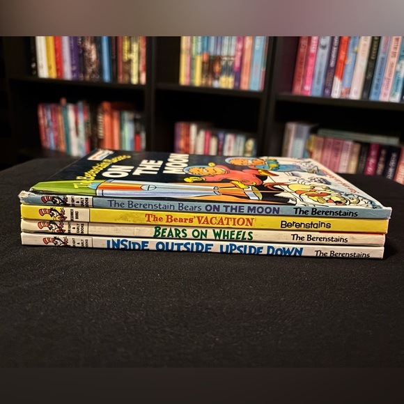 Dr. Seuss | Other | Vintage Berenstain Bears Book Bundle 96s Editions ...